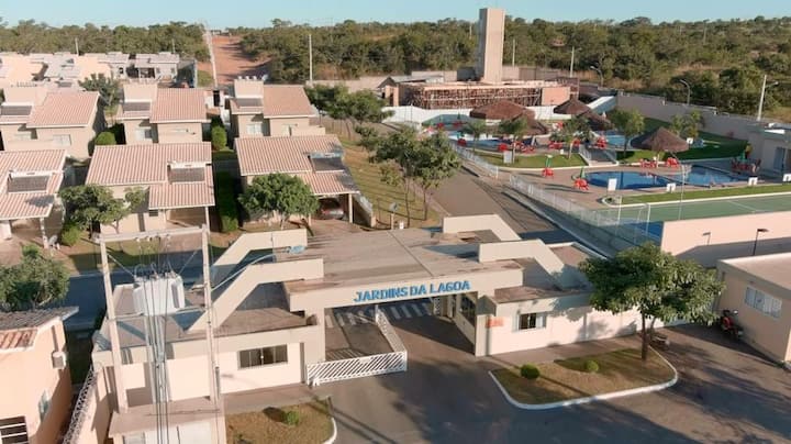 Casa Com 3 Quartos No Jardins Da Lagoa - Caldas Novas