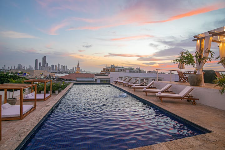 21 Bedroom Luxury Mansion In The Old City - Cartagena