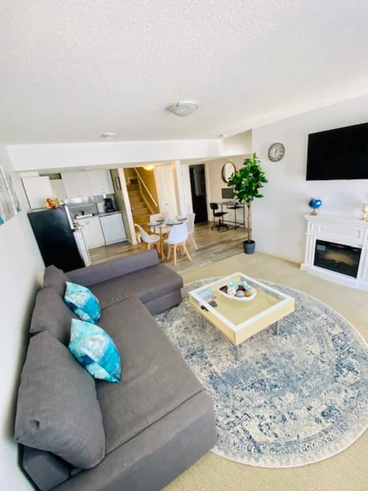 Cozy 1br Bsmt Suite W/ King Bed, Wifi & Workspace - Edmonton