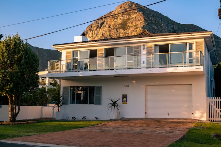 Hermanus Family Getaway - Near The Beach - Hermanus