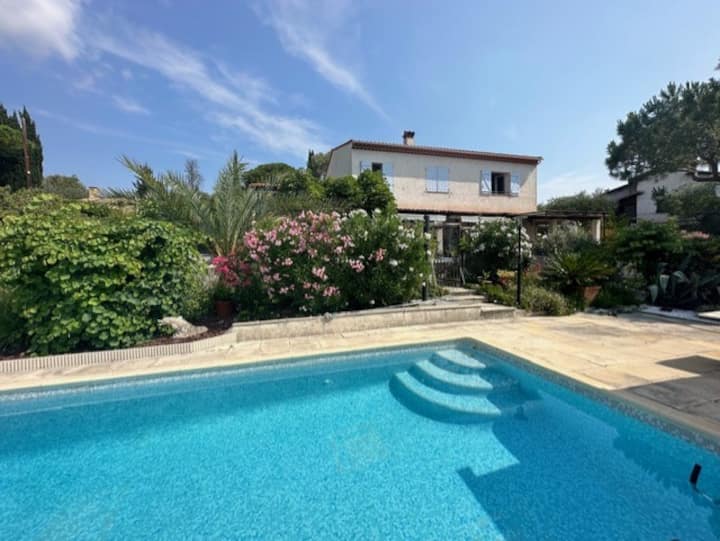 Charmant Appartement 60 M2 Privé Dans Maison - Mandelieu-la-Napoule