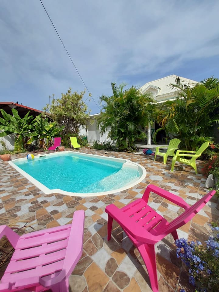 Bungalow Avec Piscine Et Citerne - Saint-François