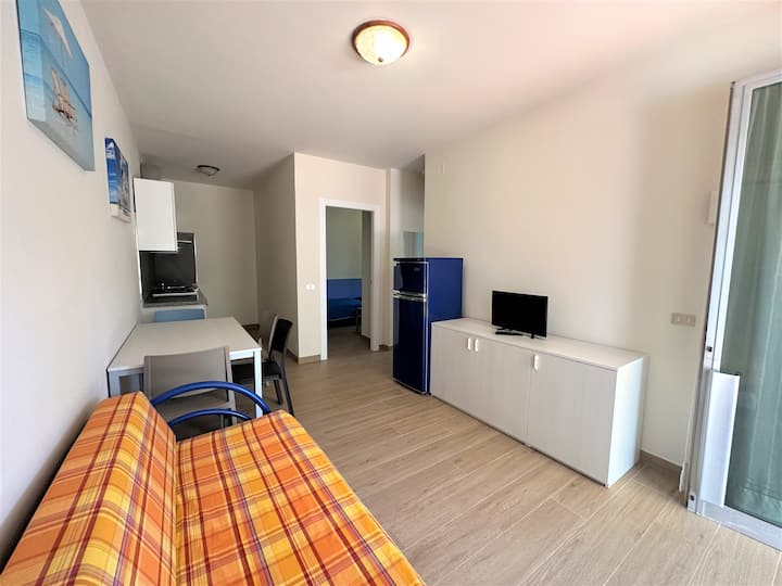 Apartment Auriga 6 Persons In Central Position - Bibione