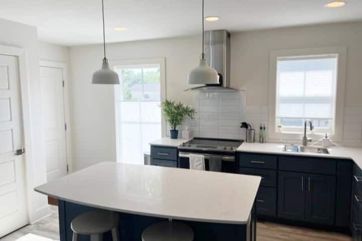 Modern Guesthouse; Spacious 1br By The Square! - Bentonville, AR