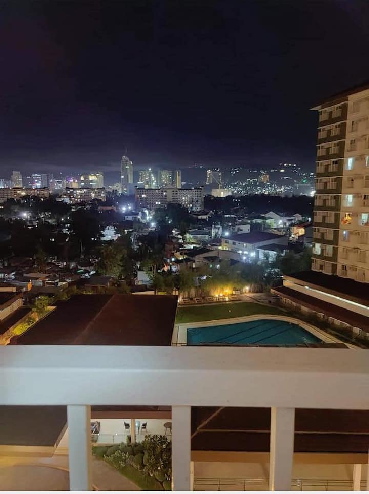 Cozy Place With Balcony Wi-fi & Cabletv - フィリピン セブ