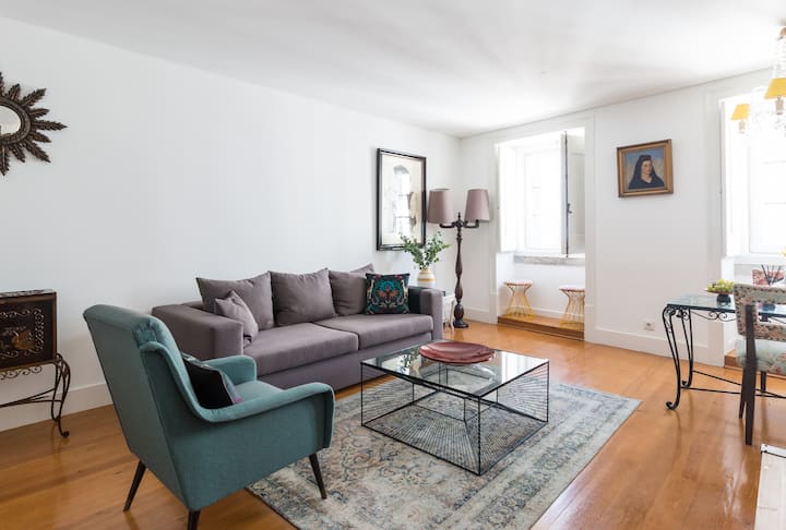 Anima Apartment In Santa Catarina - Lisboa