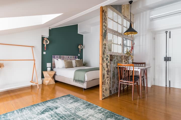 Soul Apartment Loft With Terrace In Santa Catarina - Lissabon