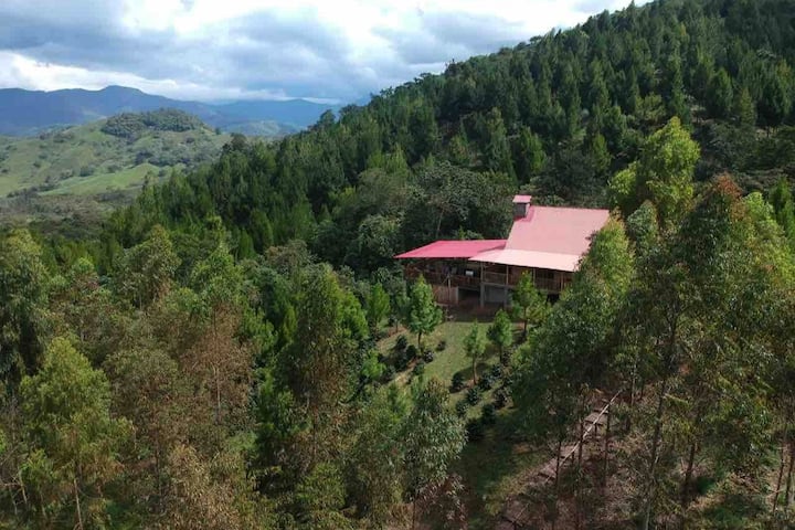 Casa De Campo, Fundo En Paraiso - Oxapampa - Pasco