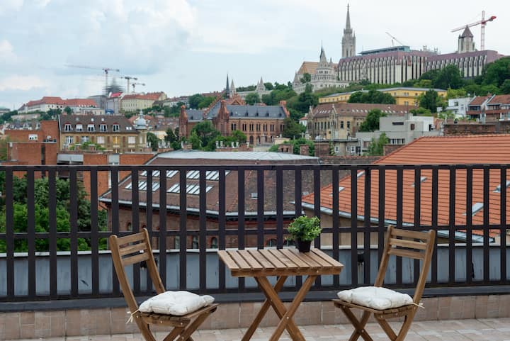 Roof Terrace Access|1stop Parliament|castle Dst. - Budapest