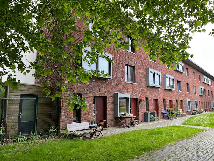 Artistiek Huis In Levendige En Rustige Wijk - Utrecht