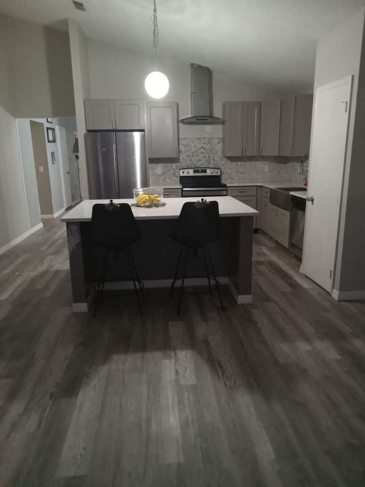 20 Min From Universal & Disney - Apopka, FL