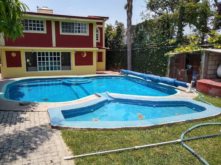 Casa Con Alberca Y Algo Más. - Cocoyoc, Morelos
