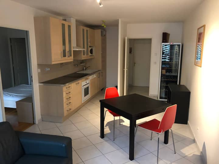 T2 + Garage 200m Du Metro D - Vaulx-en-Velin