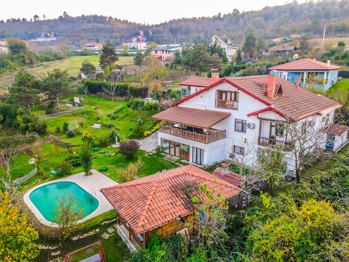Mercan Villam Sapanca Da Müstakil Isıtmalı Havuzlu - Sakarya