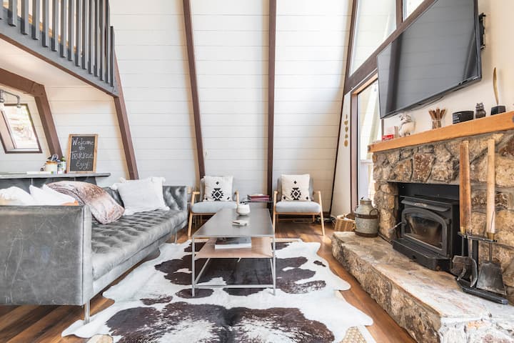 Feather+wolves Cabin - Truckee, CA