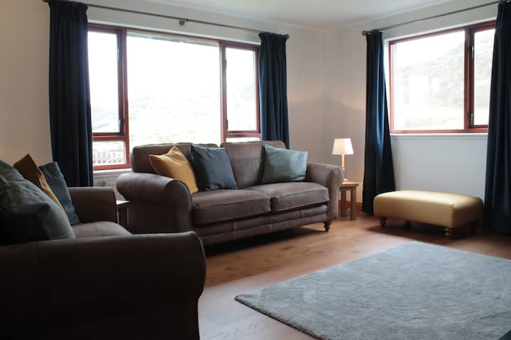 Cosy Modern 3 Bedroom Cottage With Open Fire - Gairloch