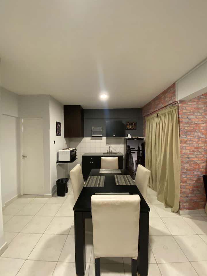 Practico Departamento Sobre Av. Maipú - Corrientes, Argentina