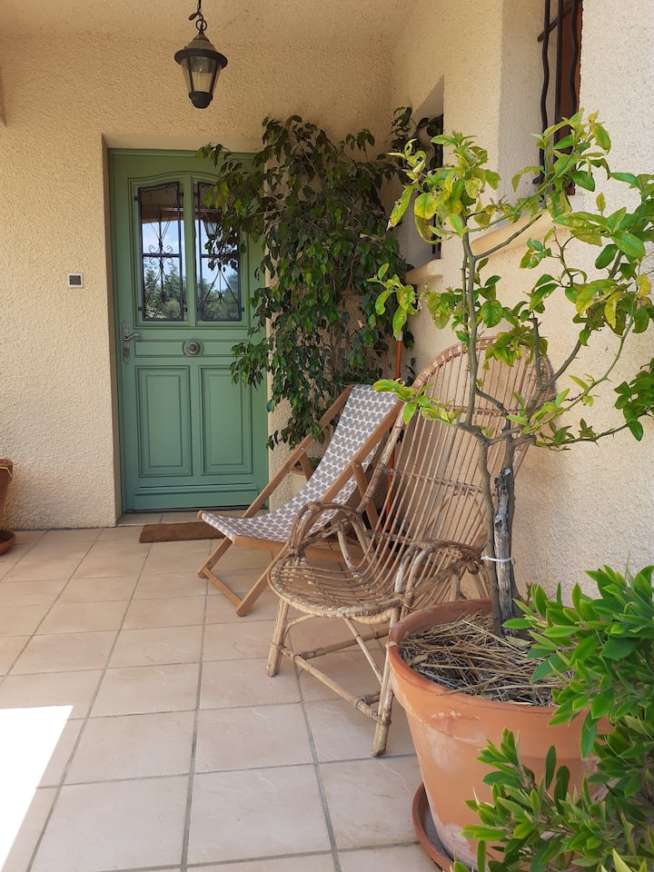 Chambre Privative à L'étage D'une Maison Au Calme - Lot