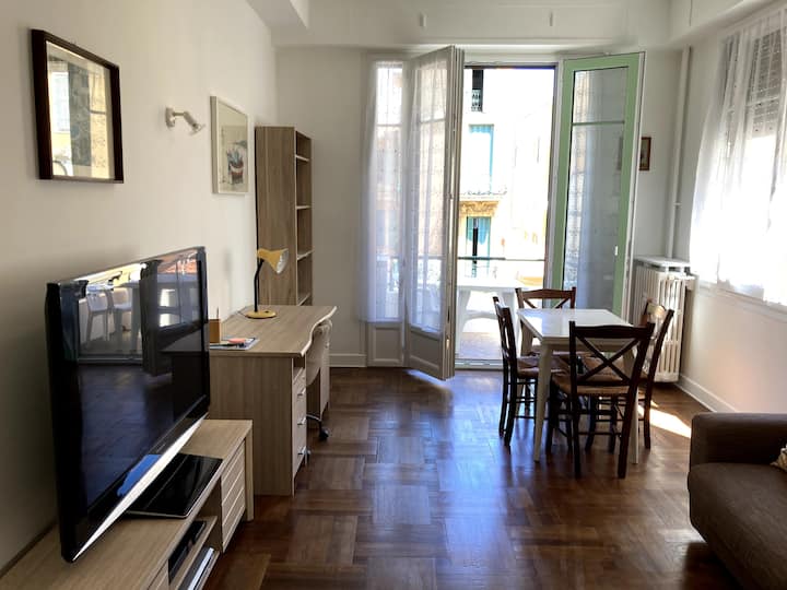 Nice : Spacieux 2 Pièces En Plein Centre Ville - Gare de Nice Ville