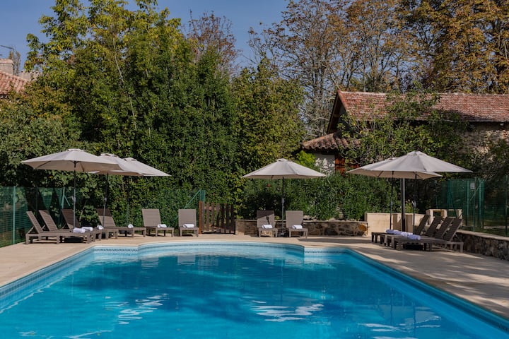 Le Pigeonnier 3*- Pehillo- Lits King Size -Piscine - Nérac