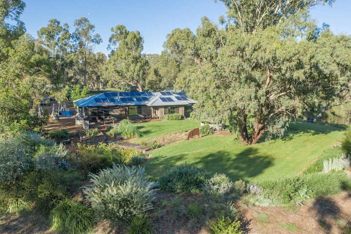 Macquarie Riverfront Homestead - Dubbo