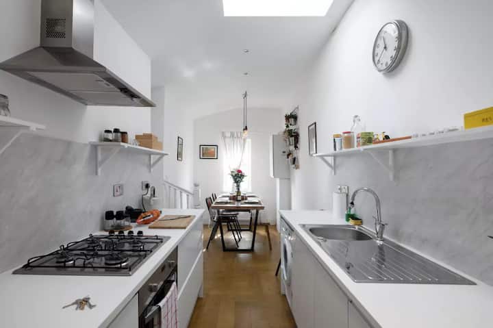 Incredible 1bed Flat In East London - Ilford