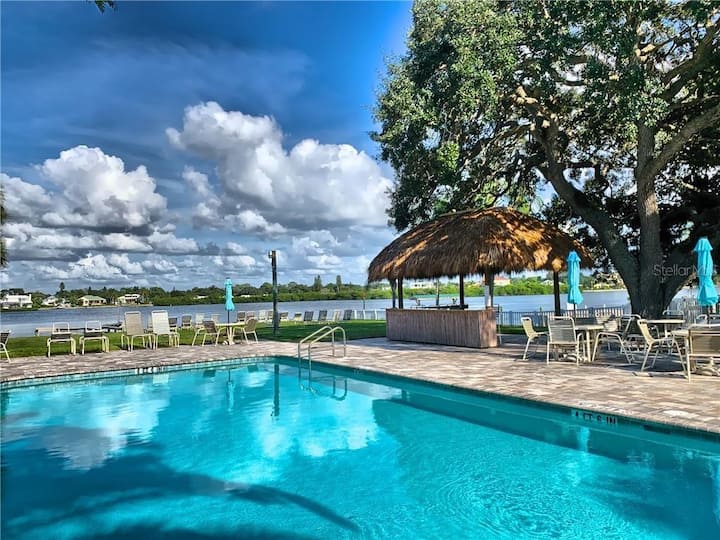 The Key To A Great Vacation! - Siesta Key, FL