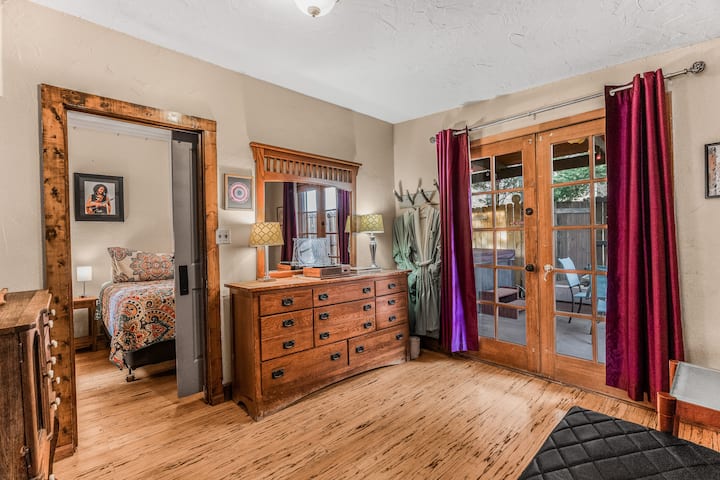 Stone (Morrison Hot Tub Cottage) - Morrison, CO