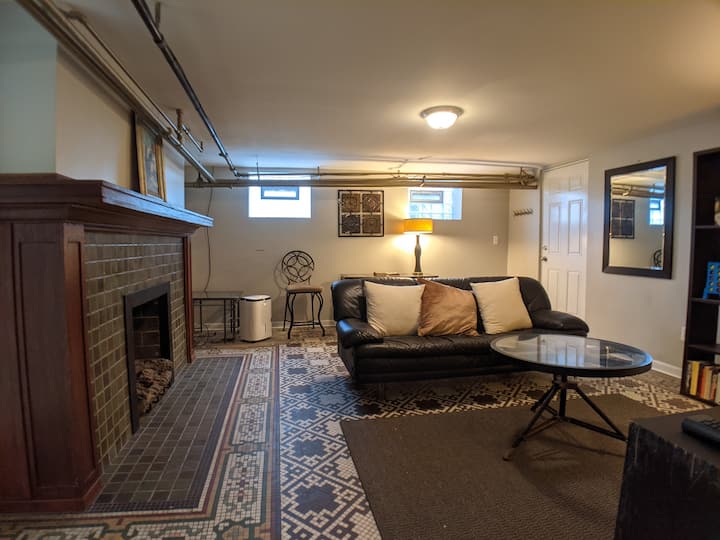 Art District Garden Level Apt - Detroit, MI