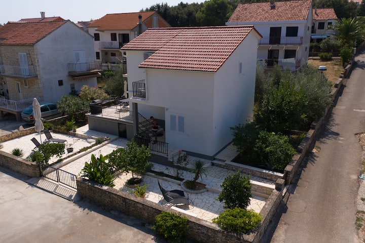 Comfortable House All Year Round In Korcula - Korčula
