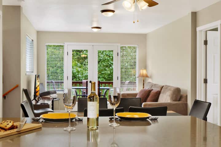 The Immaculate Barnhouse Getaway - Bellingham, WA