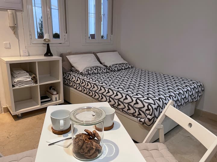 Full Cozy Mini Studio In The Heart Of Madrid - Madrid