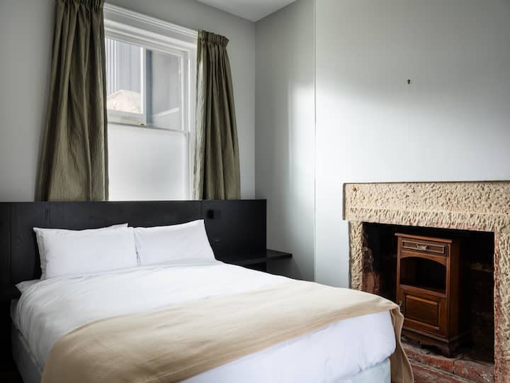 The Drawing Room - Hobart