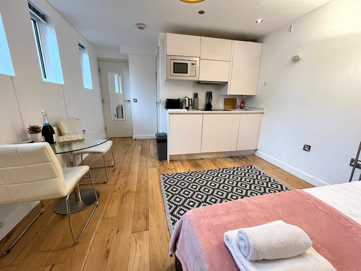 Charming Modern Studio In The City Of London - Londres
