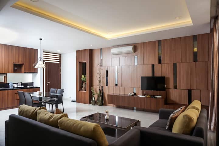 4bedroom/4bath Executive Suite At Setra Duta - Bandung