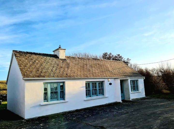 Abhaile Cottage Doolin: Peaceful, Traditional Home - Doolin