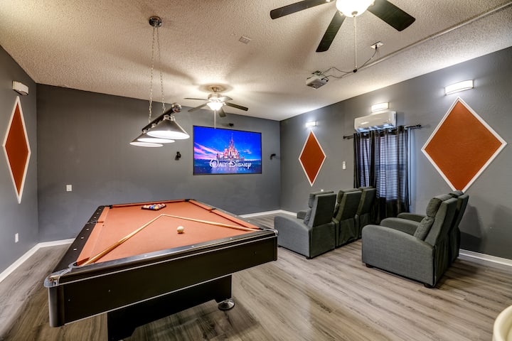 Luxury Villa Entertainment Room, South-facing Pool - Toy Story Land, Lake Buena Vista