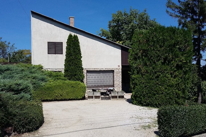 Lovely Summer House Close To The Lake And Center - Balatonalmádi