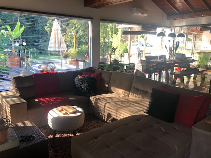 Casa Confortável Junto à Natureza. - Brusque
