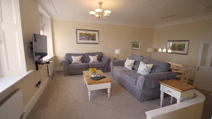 The Osborne Apartments - Apt 11 - 3 Bed Sea View - Paignton