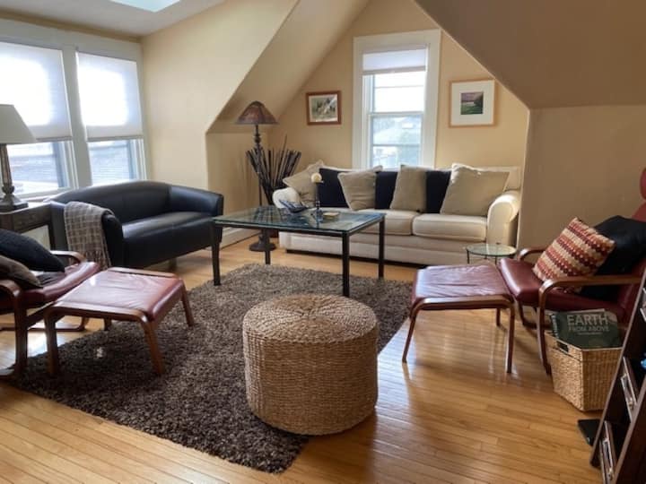 Walk Evrywhr-chrmng Historic Hse 1 Bdrm Apt - Newport, RI