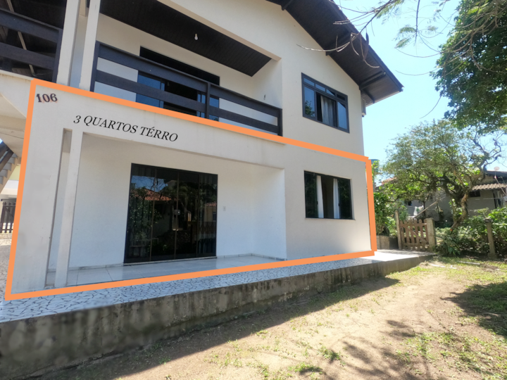 Casa De 3 Quartos Próxima A Praia Bombinhas - Bombinhas