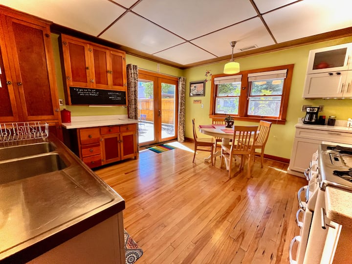 Joe's Downtown Bungalow - Northern Arizona University, Flagstaff