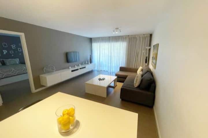 Lc-320 Cozy Condo Located In Sunny Isles Beach - Sunny Isles Beach, FL