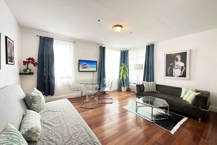 Pool /Modern 1 Bedr /Central South Beach /By Ocean - Miami Beach, FL