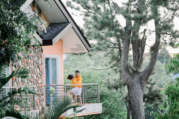 Romantic Tagaytay House - Tagaytay