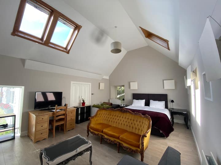 Toadhall ,The Dog House Apartment - Stonehaven