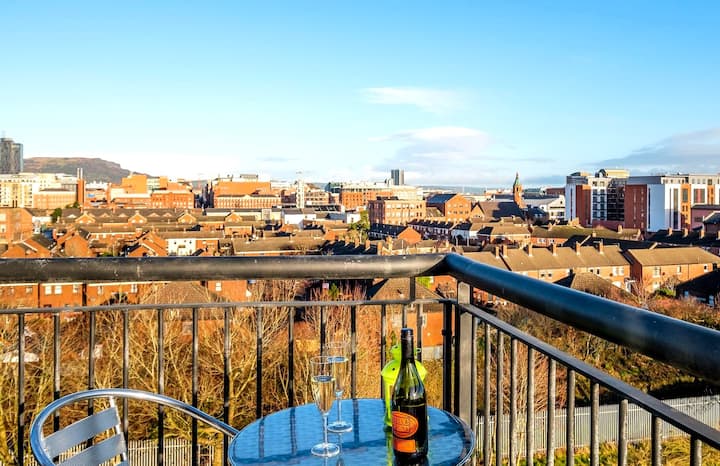 🅱️ Modern City Apt 2 Bedroom Balcony Free Parking ☘️ - Belfast