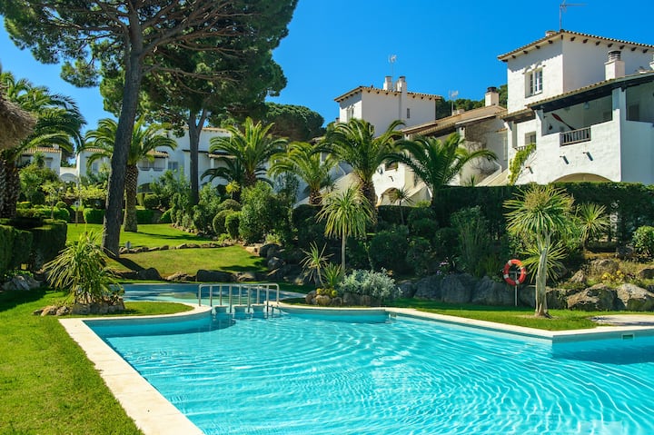 Sc6a Maison Jumelée Avec Piscine Communautaire. - Pals