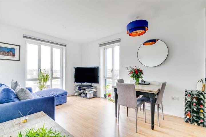 Lovely One Bed Flat With Excellent Views Of London - London